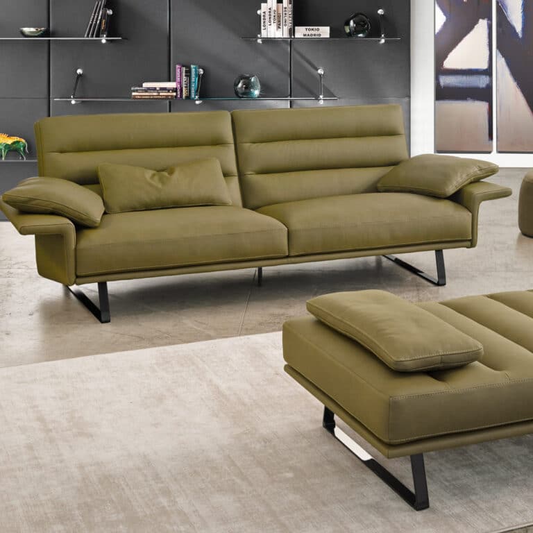 Splendid Couches & Sofas | Casarredo