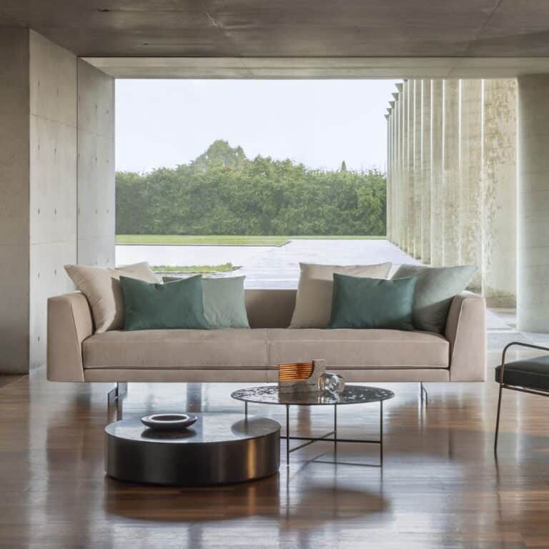 Splendid Couches & Sofas | Casarredo